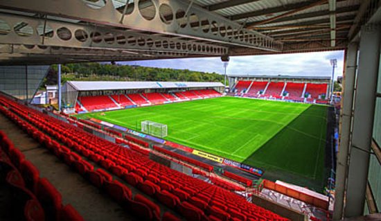 East End Park Scarves Around The Funnel